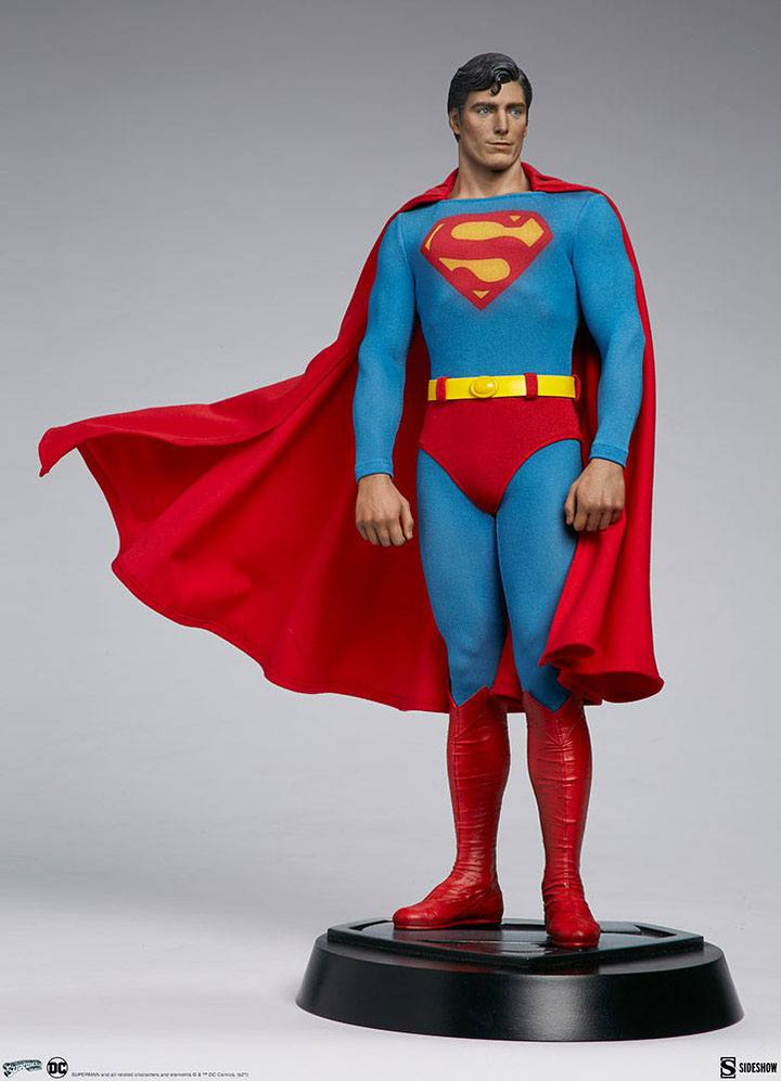 Superman premium format store
