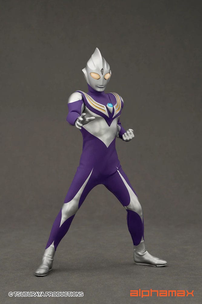 Ultraman Light-Up Action Figure Tiga Sky Type 16cm – Hobby Figures